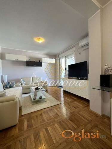 Dvoiposoban stan sa odličnom terasom