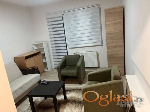STAN - NOVI SAD - BULEVAR - 28m2 - 115000 evra
