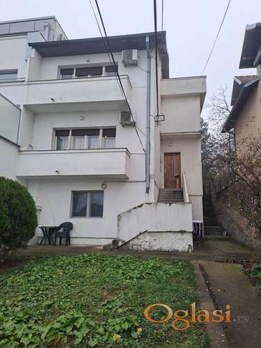 Senjak, kuća od 245 m2, 4 ari placa