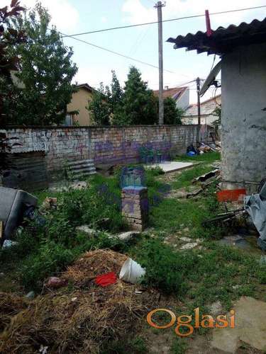 Kuća za rušenje u Veterniku