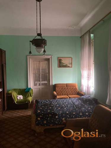TITEL, 145m2, KUĆA U CENTRU