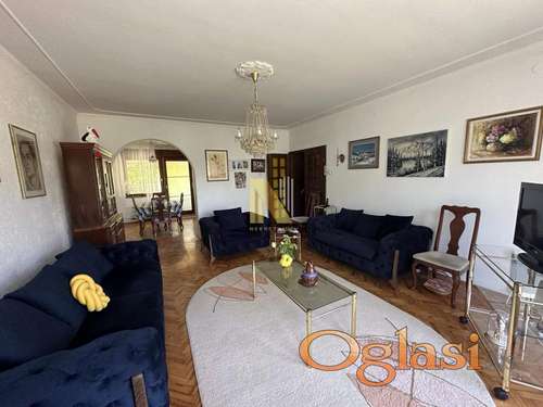 Prodaje se - kuća površine 118m2 - Elemir