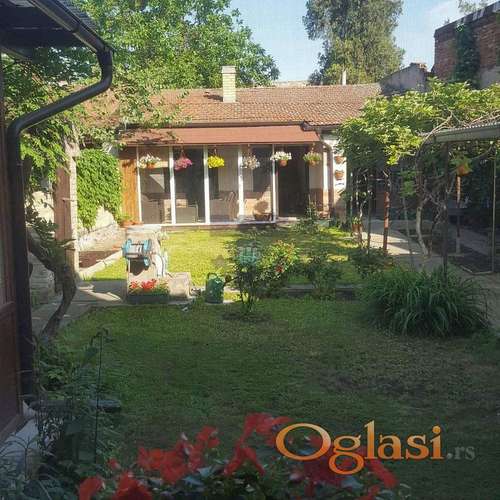Odlična!