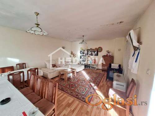 Aranđelovac, tri objekta na 100 ari placa ID#8332