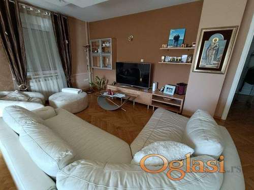 Kuća 571m2 Bulevar Evrope