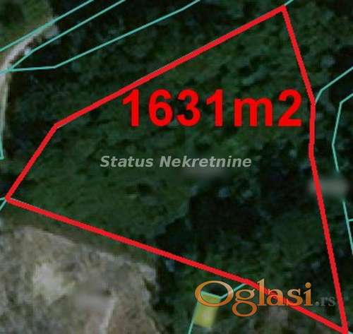 Sremska Kamenica-Artiljevo- Lep Trouglasti Plac 1631 m2 na Fruškoj gori-065/385 8880
