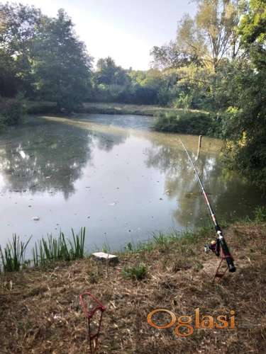 Plac sa jezerom, idealan za turizam i ugostiteljsko poslovanje!