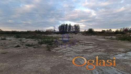 Odličan plac u industrijskoj zoni!