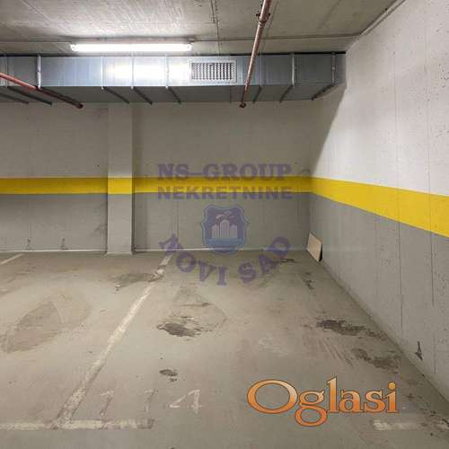 Garazno mesto u suterenu zgrade-Sajam