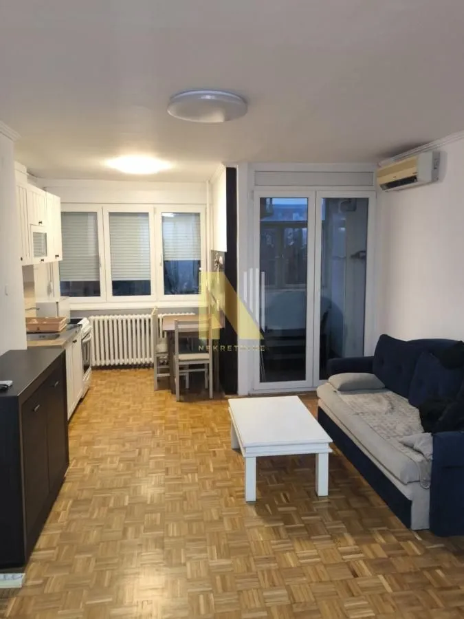 Izdavanje, dvosoban stan, 51m², Liman 3, Novi Sad Sve Podlokacije