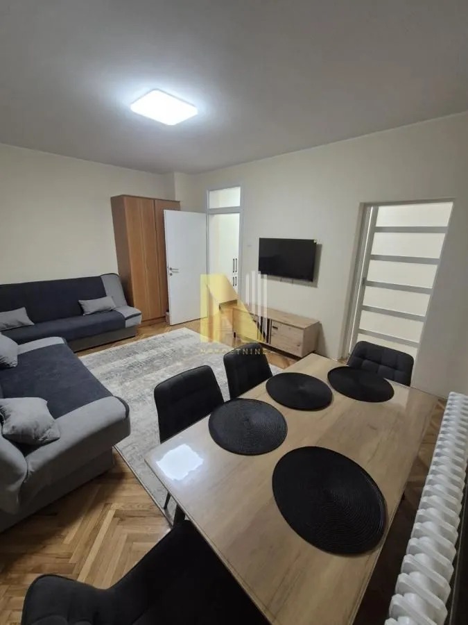 Izdavanje, jednosoban stan, 38m², Centar, Novi Sad