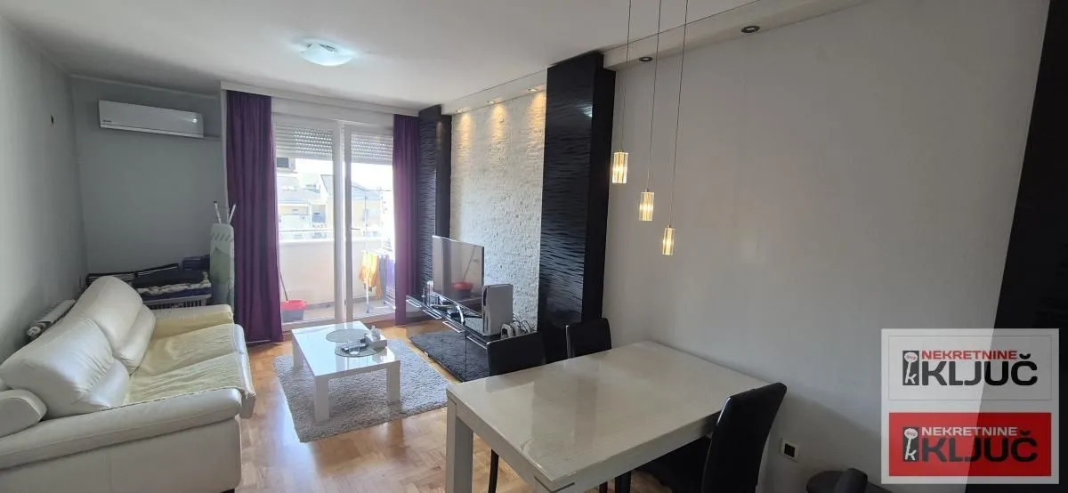 Prodaja, dvosoban stan, 42m², Bulevar Evrope, Novi Sad Sve Podlokacije