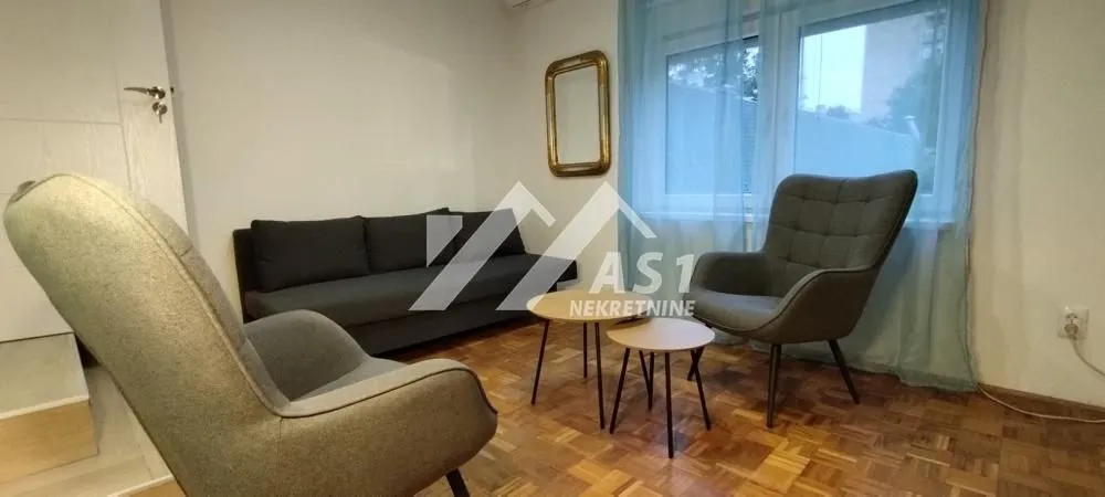 Izdavanje, jednosoban stan, 45m², Grbavica, Novi Sad Sve Podlokacije