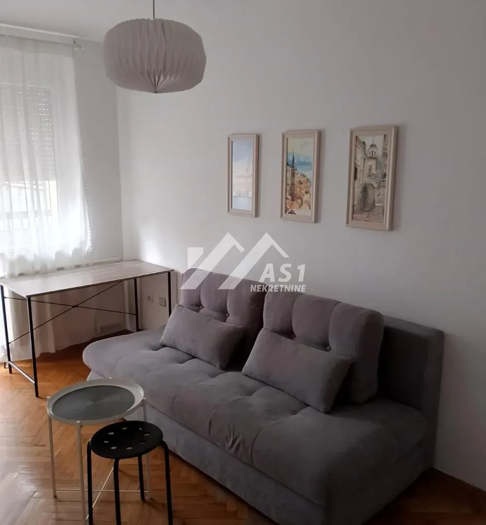 Izdavanje, jednosoban stan, 33m², Grbavica, Novi Sad Sve Podlokacije