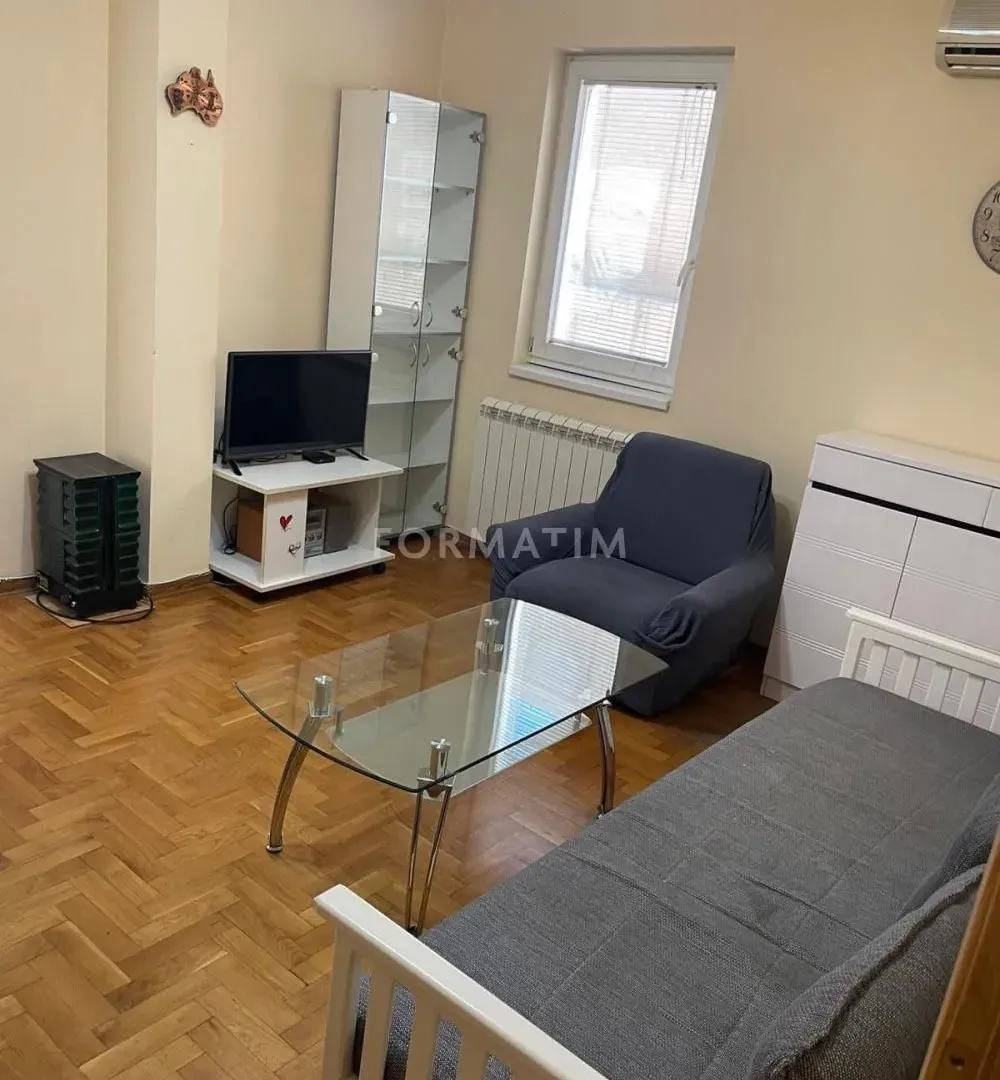Izdavanje, dvosoban stan, 50m², Voždovac Sve Podlokacije, Beograd