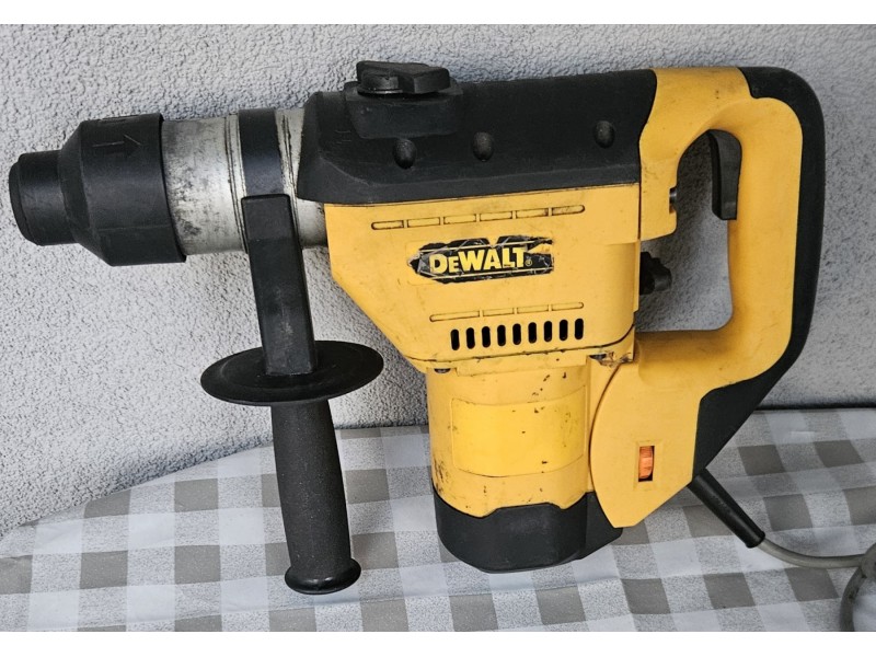 DeWALT HILTI