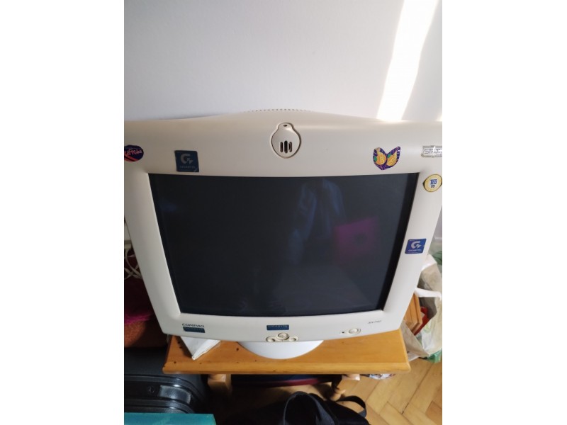 HP Compaq Presario LCD monitor