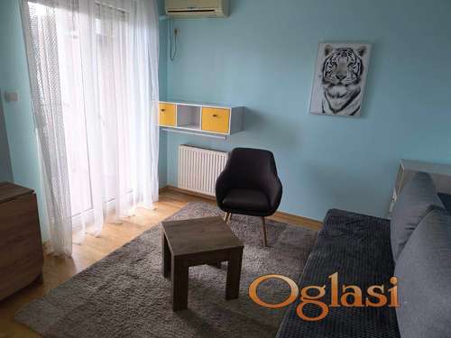 Odlican stan na Limanu 4