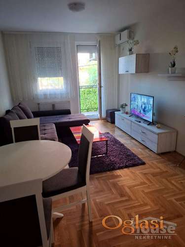 NOVI SAD - NOVA DETELINARA - 41m2 - 400 evra