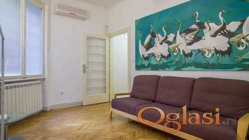 Pet friendly stan u samom centru grada ID#2501