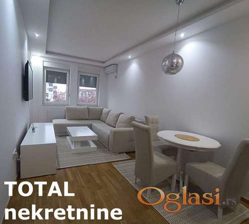 Stan,NOVI SAD,CENTAR,kv: 42, € 500, ID: 9189806