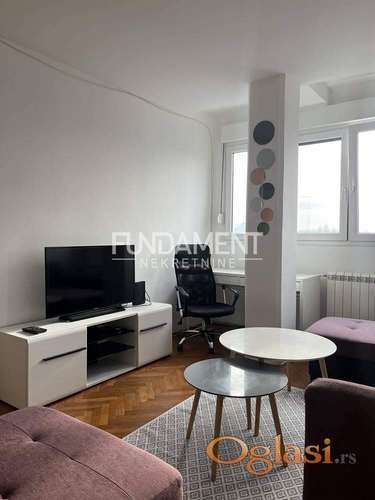 2.0 Stari Merkator 40m2, VII, cg, renoviran ID#1733
