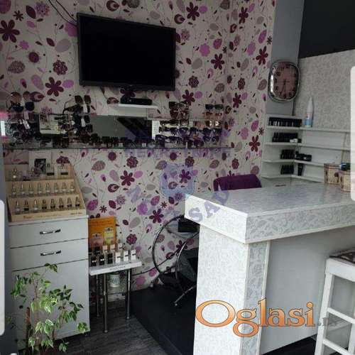 Izdaje se lokal površine 58m² na Bulevaru Evrope.