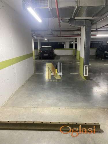IZDAVANJE GARAŽNOG MESTA U KRALJEVOM PARKU