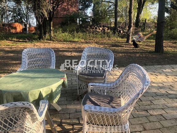 Novi Sad, Petrovaradin, Brestovi, 16a, 196000EUR