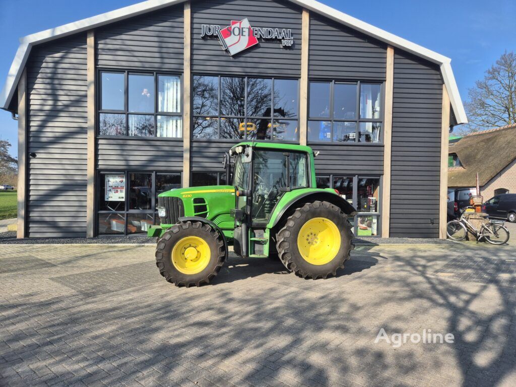 John Deere 6230 traktor točkaš