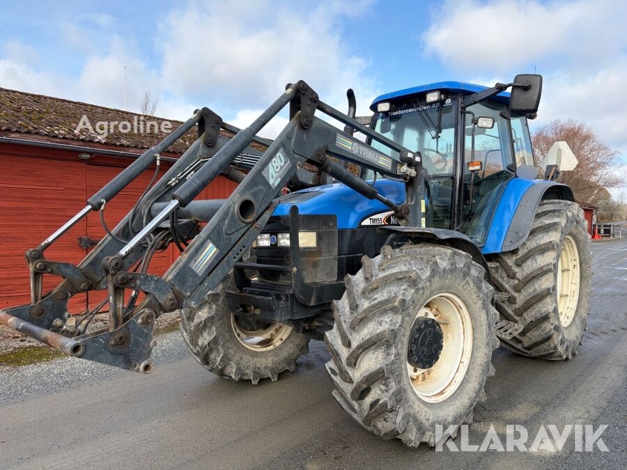 Prodaje se New Holland TM155 med lastare traktor točkaš na aukciji