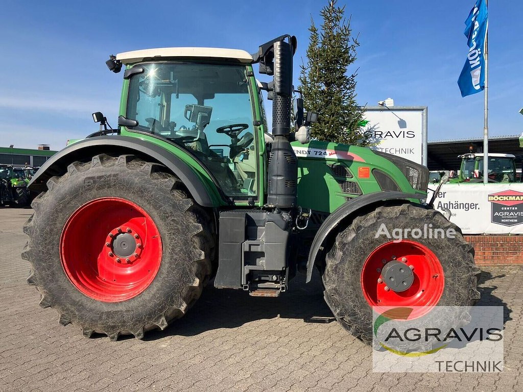 Fendt 724 Vario S4 traktor točkaš