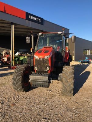 Kubota M 125 GX IV traktor točkaš