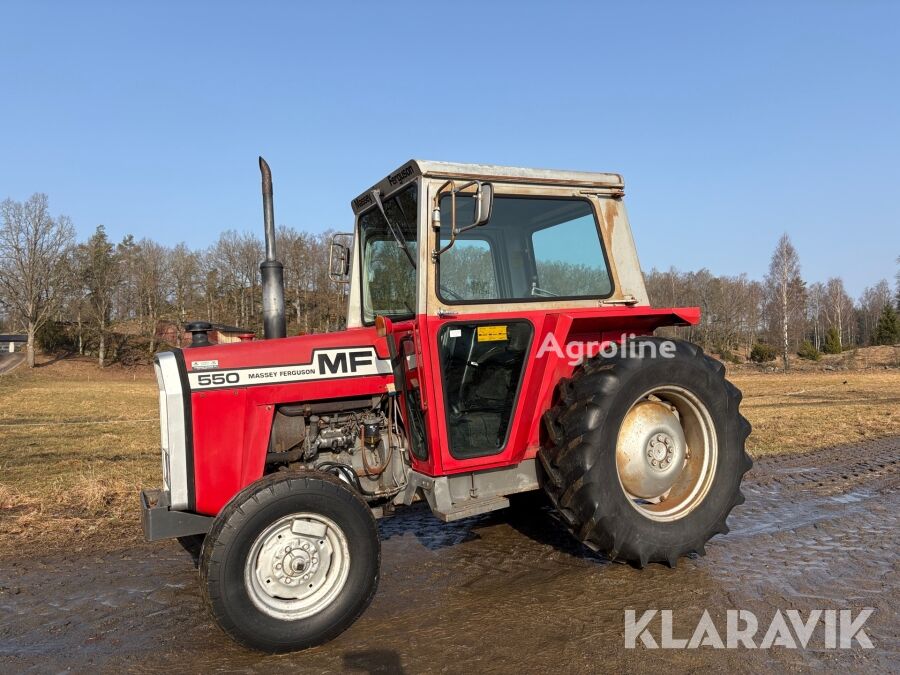 Prodaje se Massey Ferguson 550 traktor točkaš na aukciji
