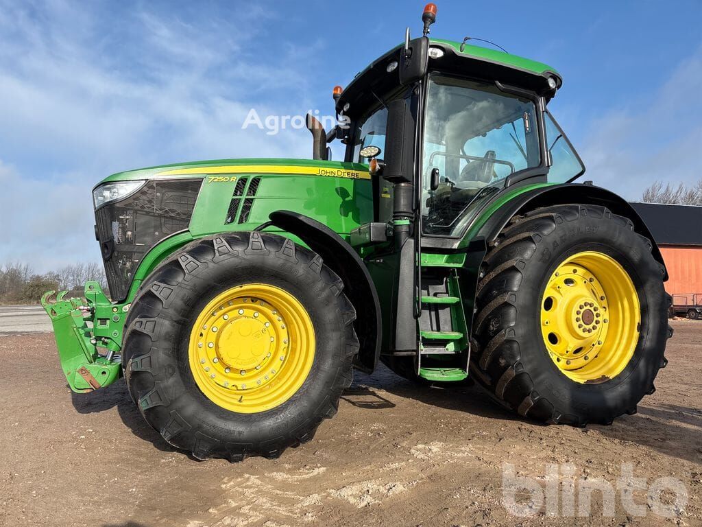 Prodaje se John Deere 7250R traktor točkaš na aukciji