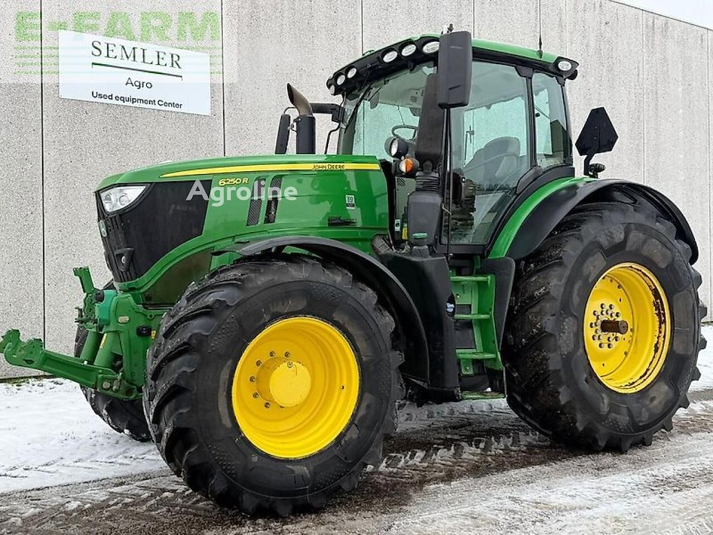 John Deere 6250r traktor točkaš