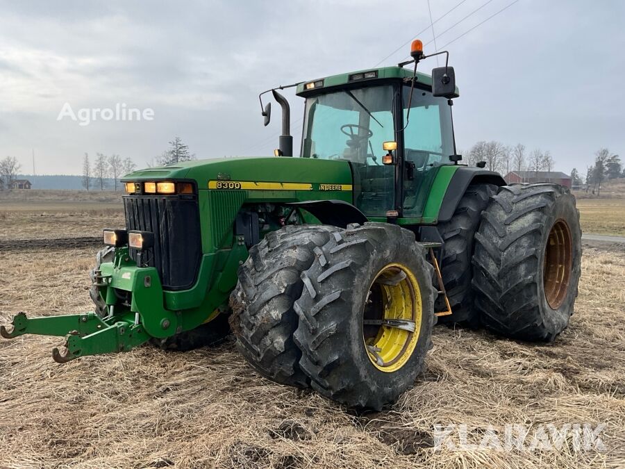 Prodaje se John Deere 8300 traktor točkaš na aukciji