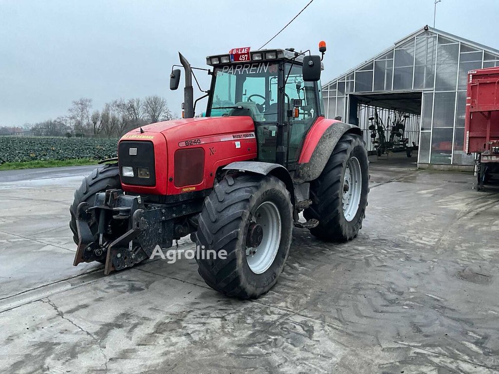 Prodaje se Massey Ferguson 8240 traktor točkaš na aukciji