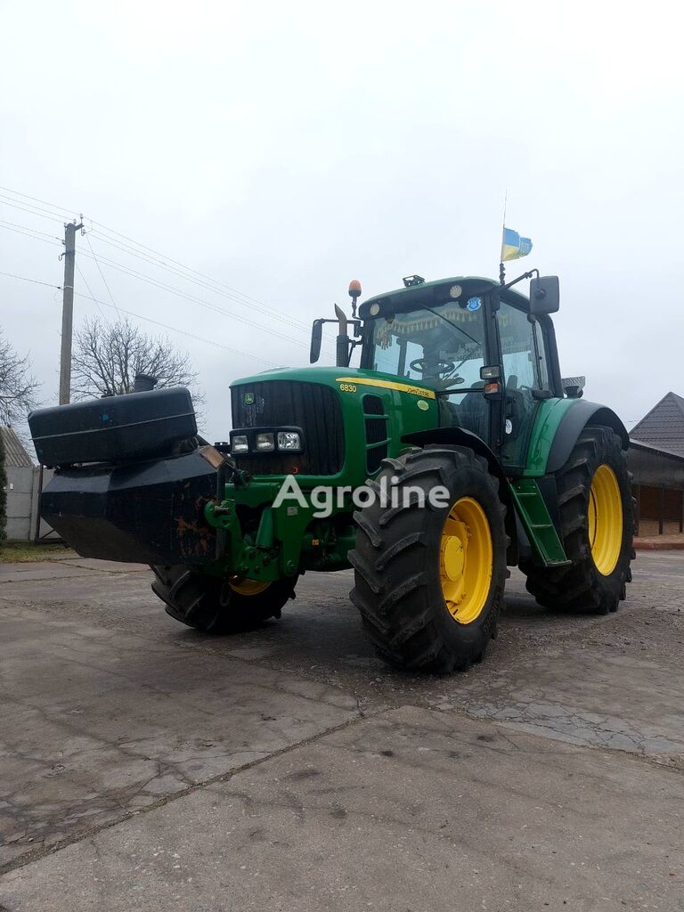 John Deere 6830 traktor točkaš