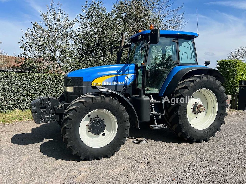 Prodaje se New Holland TM175 4WD SA traktor točkaš na aukciji
