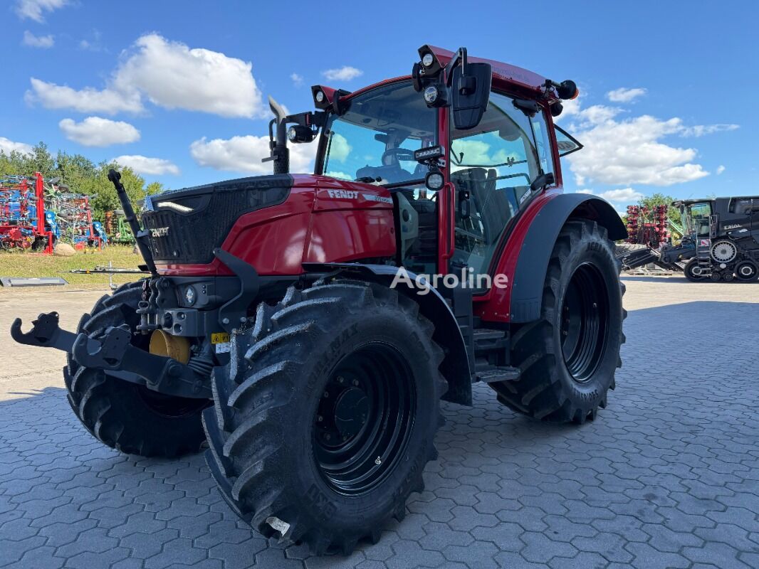 Fendt 211 Vario traktor točkaš