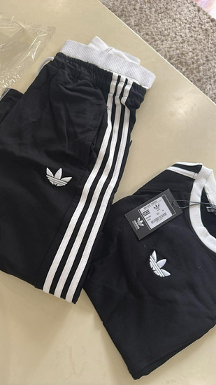 Adidas Trenerka / Crop