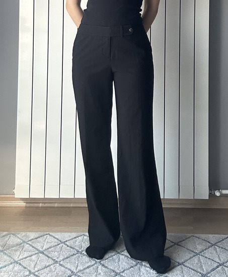 Calvin Klein crne poslovne pantalone