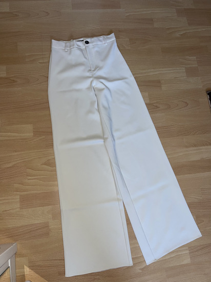Zara elegantne wide leg pantalone - nove!