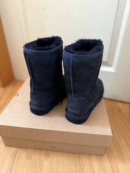 Ugg classic black kao nove original