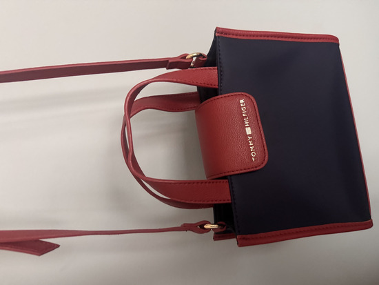 TOMMY HILFIGER TORBICA/NOVO!!!