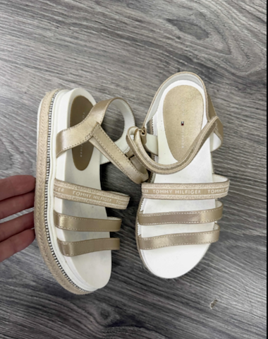 Prelepe Tommy Hilfiger sandalice