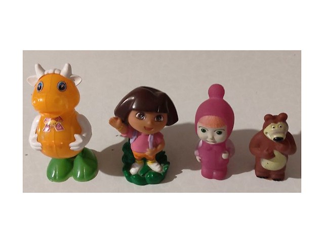 Lot većih figurica: Dora, Maša i Medved (7.5 - 10 cm)