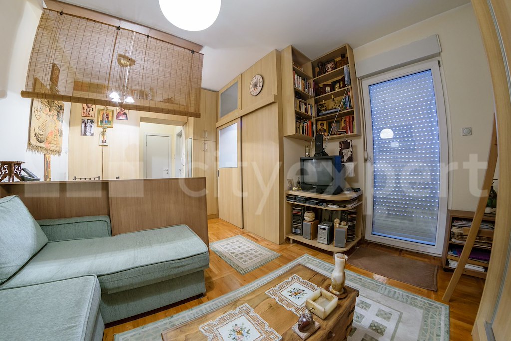 Stan za izdavanje BEZ PROVIZIJE: Dvosoban, 35m², Politova, Vračar - 450€