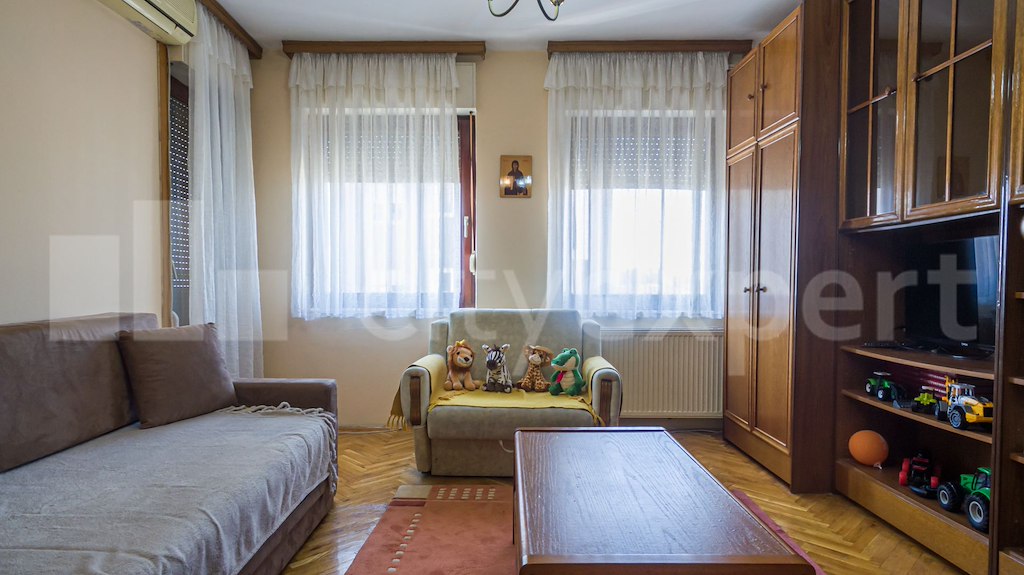 Stan Izdavanje Novi Sad Bez skrivenih troškova - 40m², Braće Ribnikar, Novi Sad - 400€
